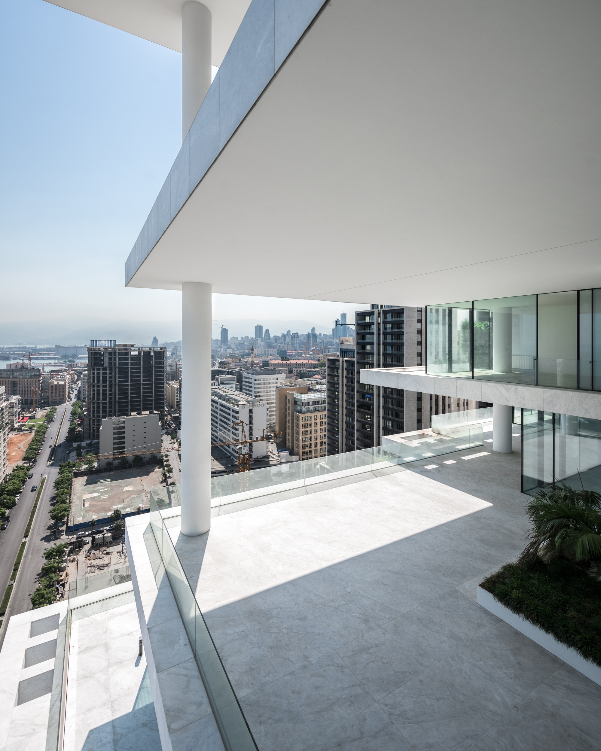 Gallery of Photos Capture the Luxurious Life Inside Herzog & de Meuron ...