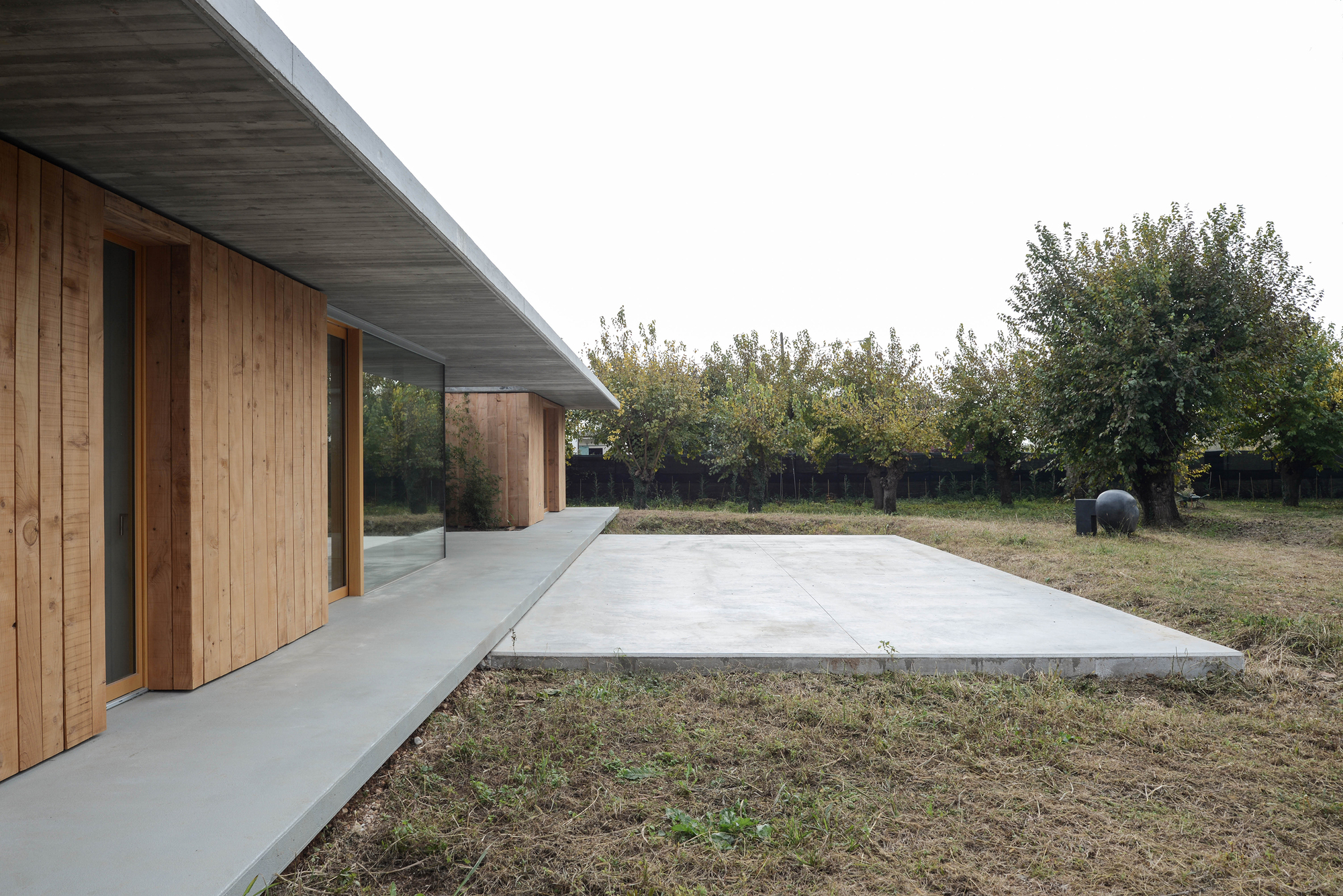 Gallery of Countryside Villa / MIDE architetti - 11
