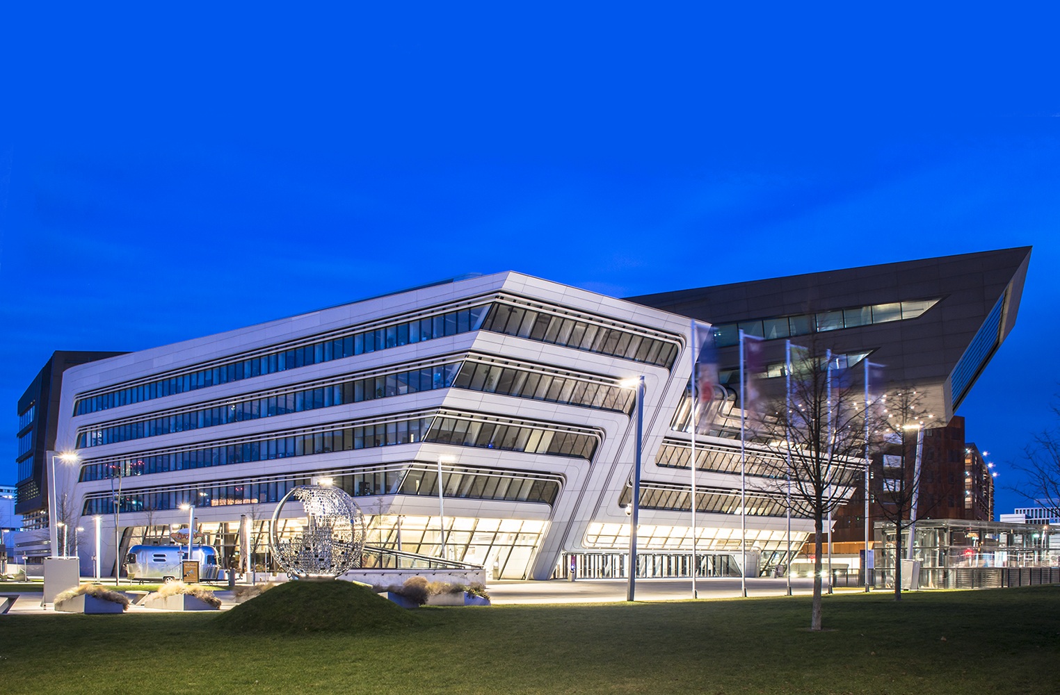 Galería de Fotografías revelan la luz y la penumbra de la Biblioteca en ...