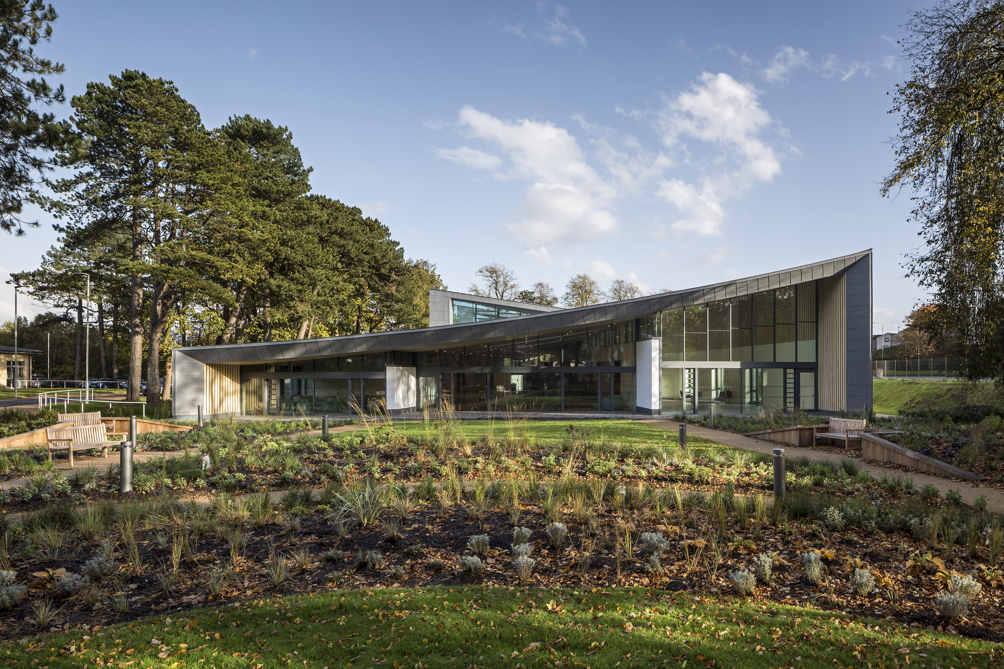 Gallery of The Hawkhead Centre / Page\Park Architects - 17