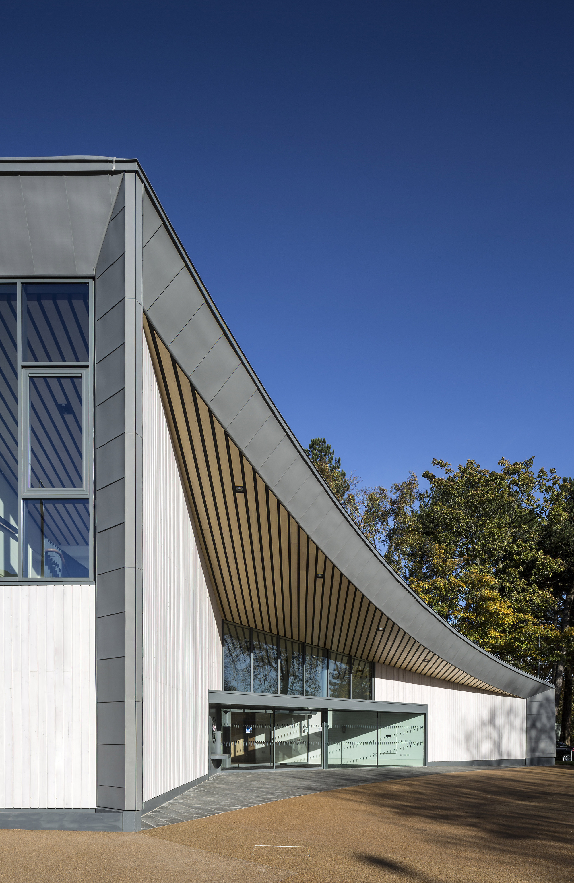 Gallery of The Hawkhead Centre / Page\Park Architects - 7