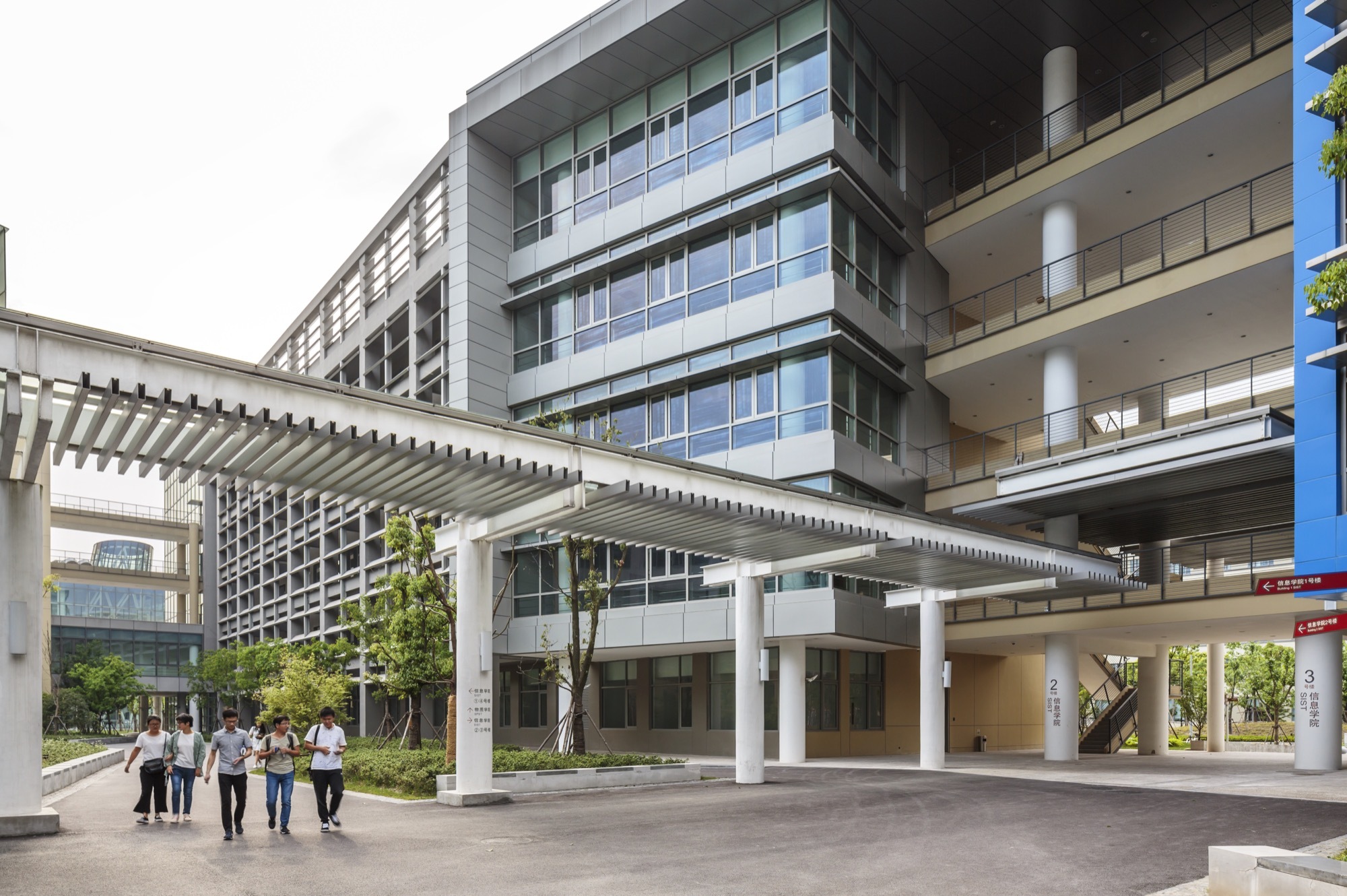 Gallery of ShanghaiTech University / Moore Ruble Yudell - 11