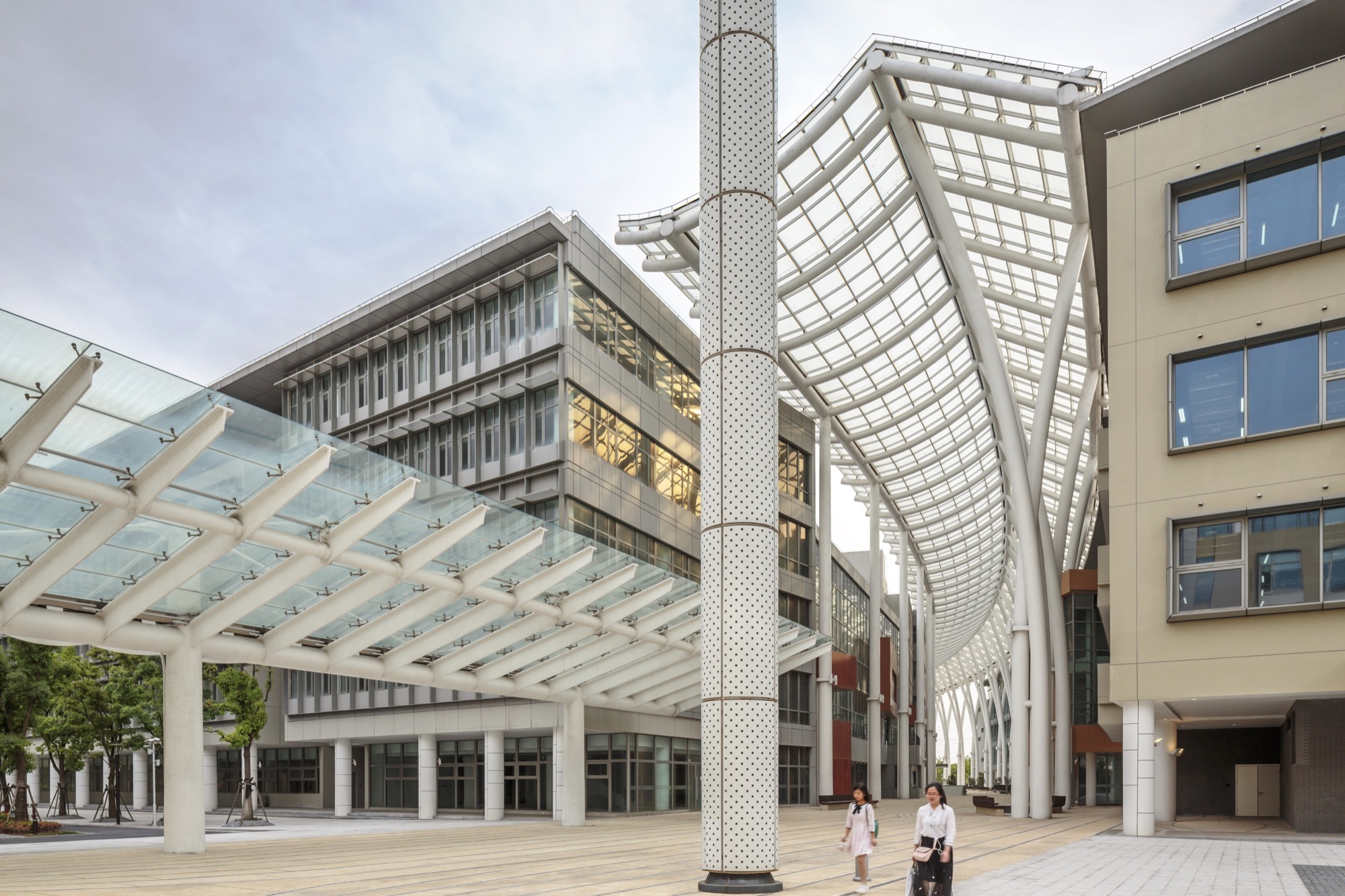 Gallery of ShanghaiTech University / Moore Ruble Yudell - 23