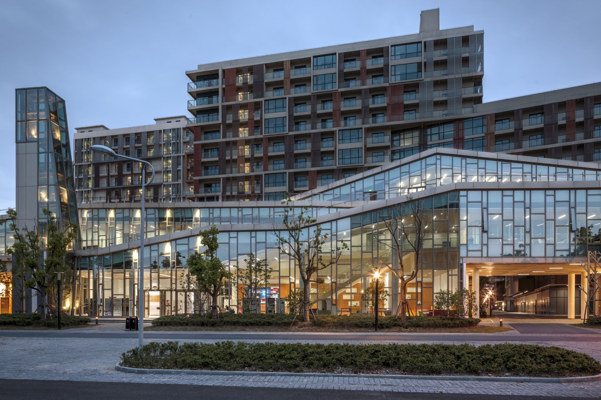 Gallery of ShanghaiTech University / Moore Ruble Yudell - 39