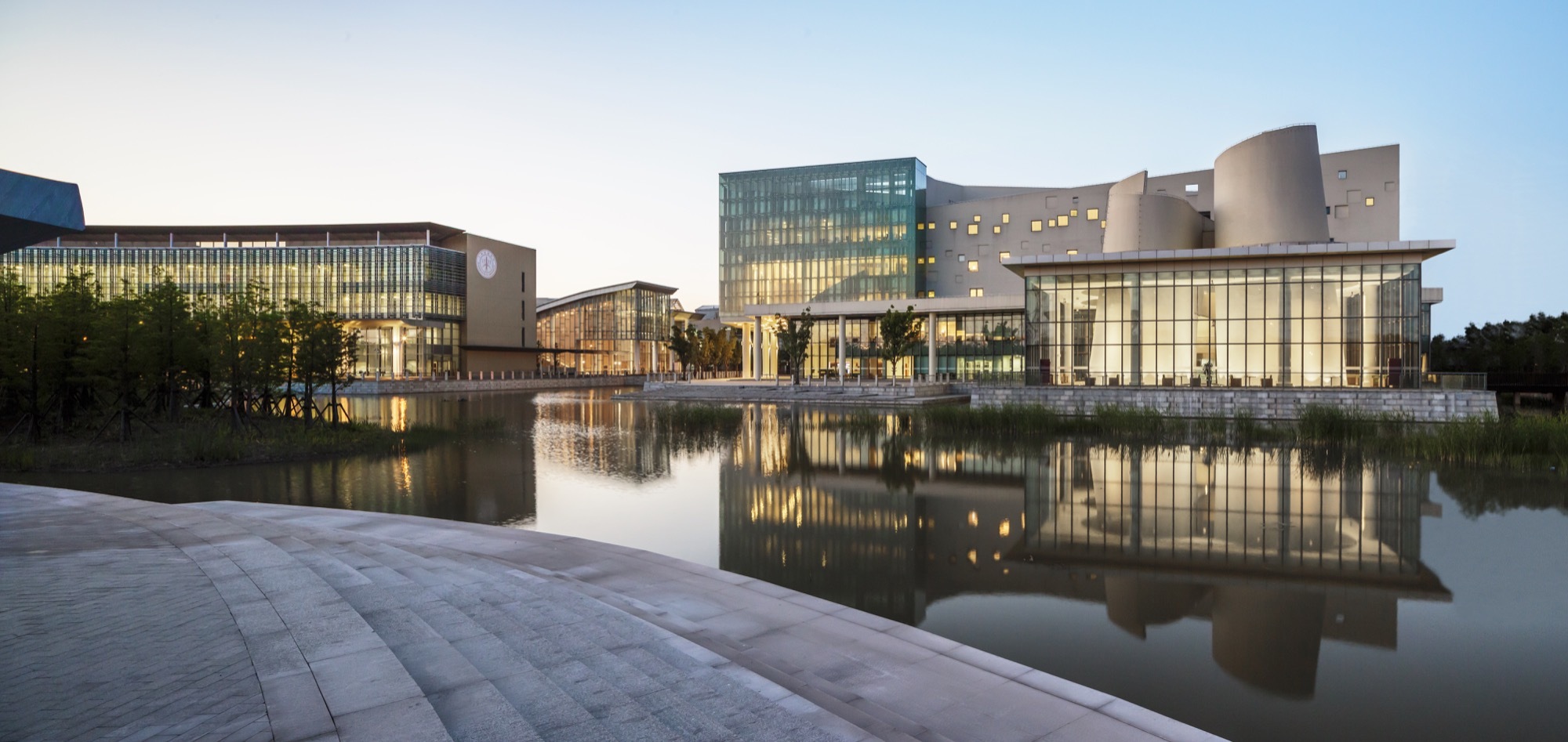 Gallery of ShanghaiTech University / Moore Ruble Yudell - 21