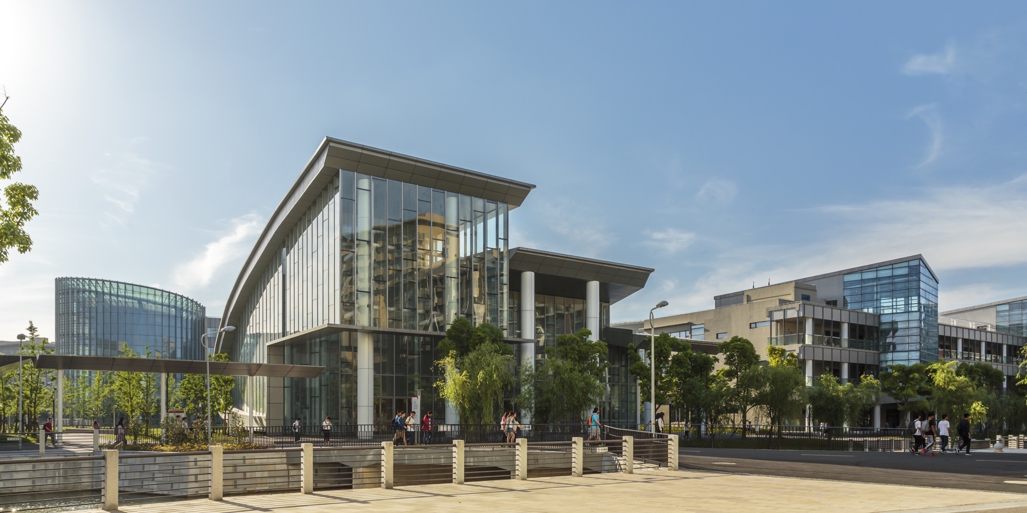 Gallery of ShanghaiTech University / Moore Ruble Yudell - 34