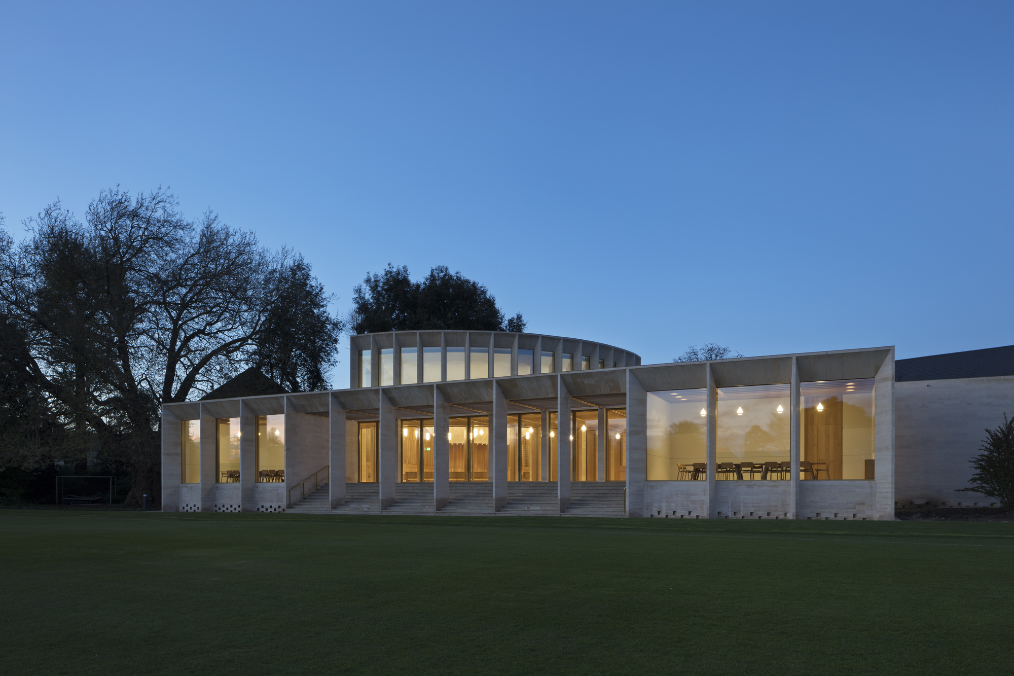 Gallery of Sultan Nazrin Shah Centre / Niall McLaughlin Architects - 18