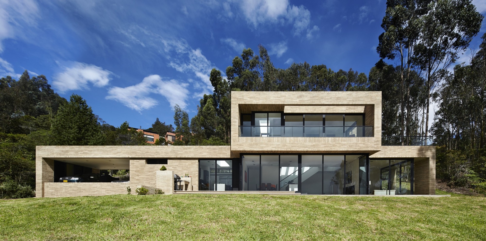 Gallery of Fusca House / BAQUERIZO Arquitectos - 3