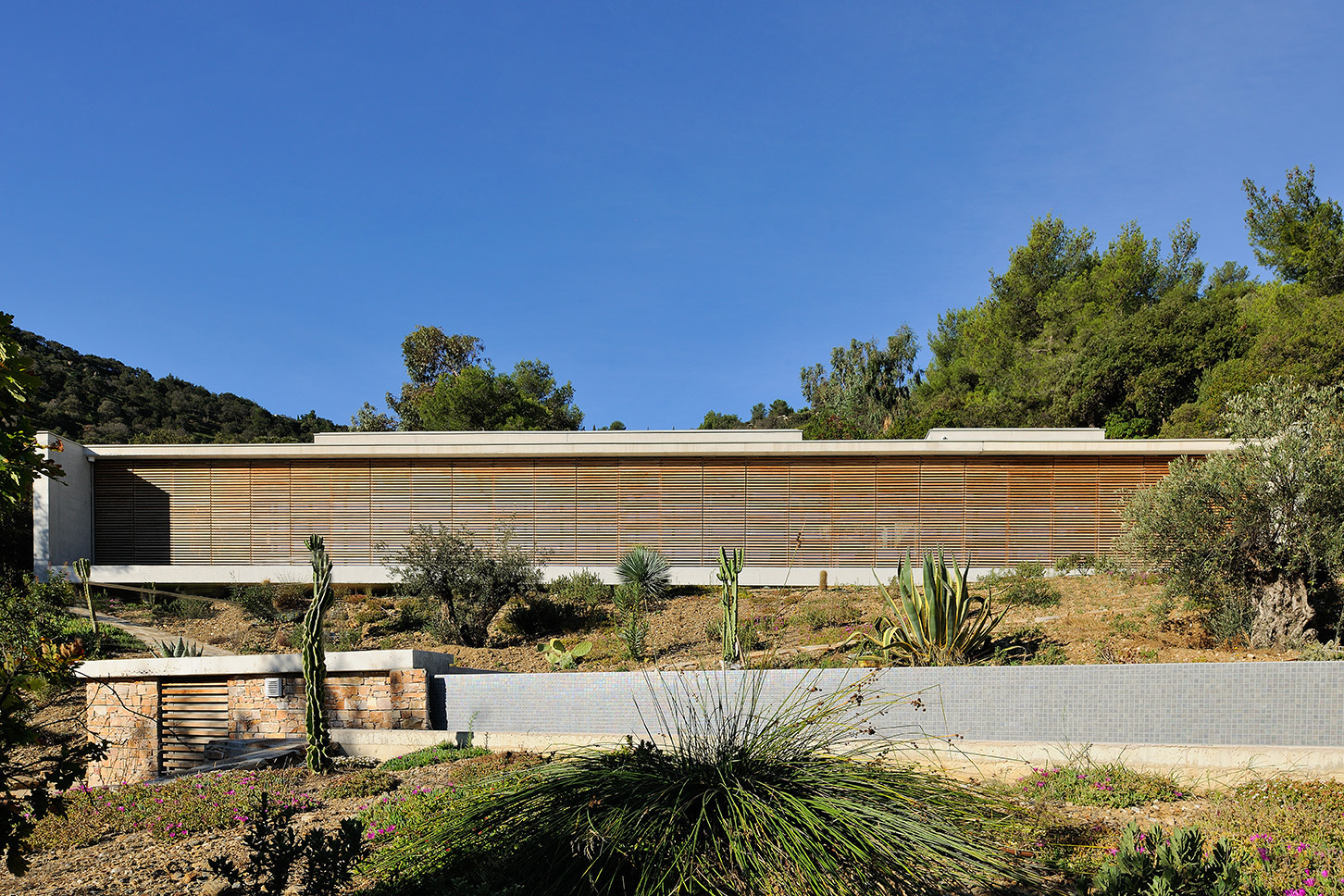 Gallery of La Mira Ra / AUM Pierre Minassian - 18