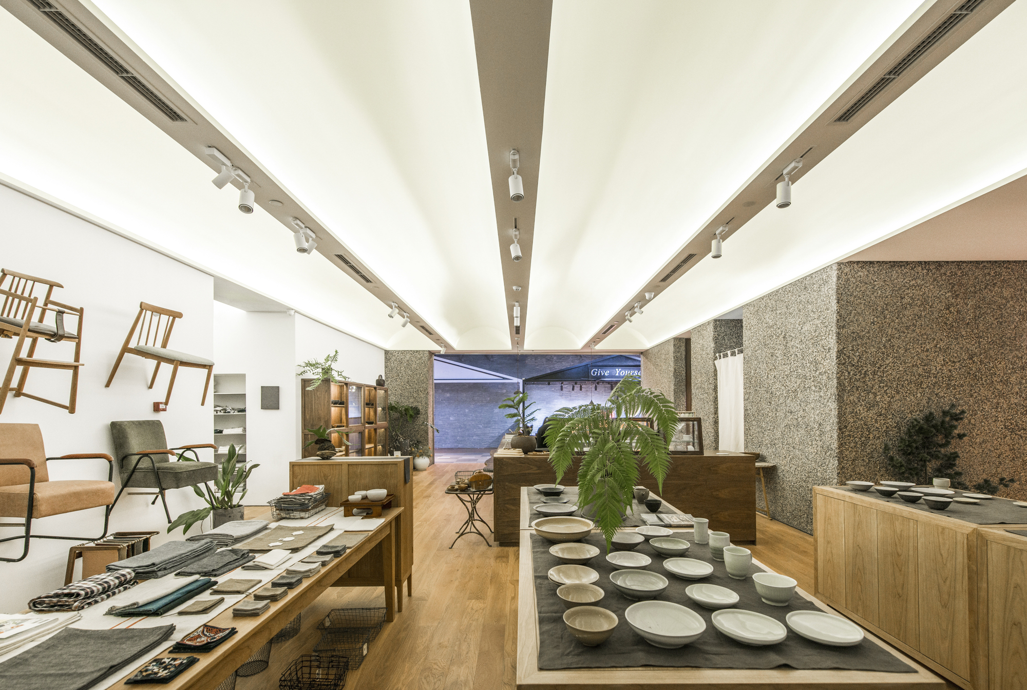 Gallery of Lost&Found Store / C+ Architects - 9