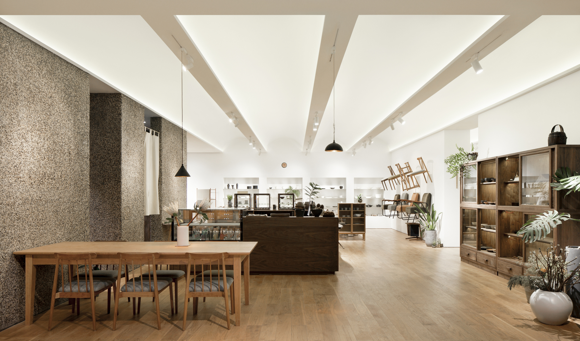 Gallery of Lost&Found Store / C+ Architects - 8
