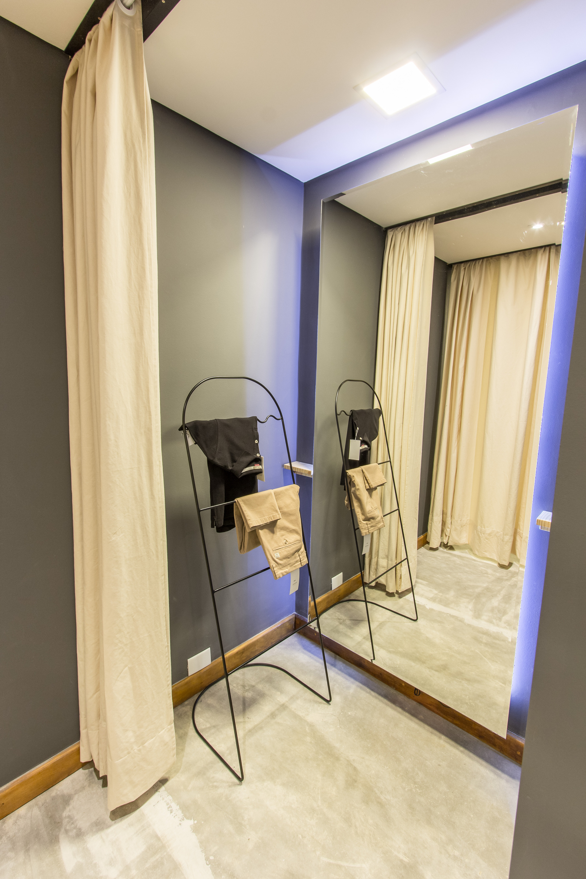 Gallery of Oriba Store / André Sumida + Joana Espinha - 15