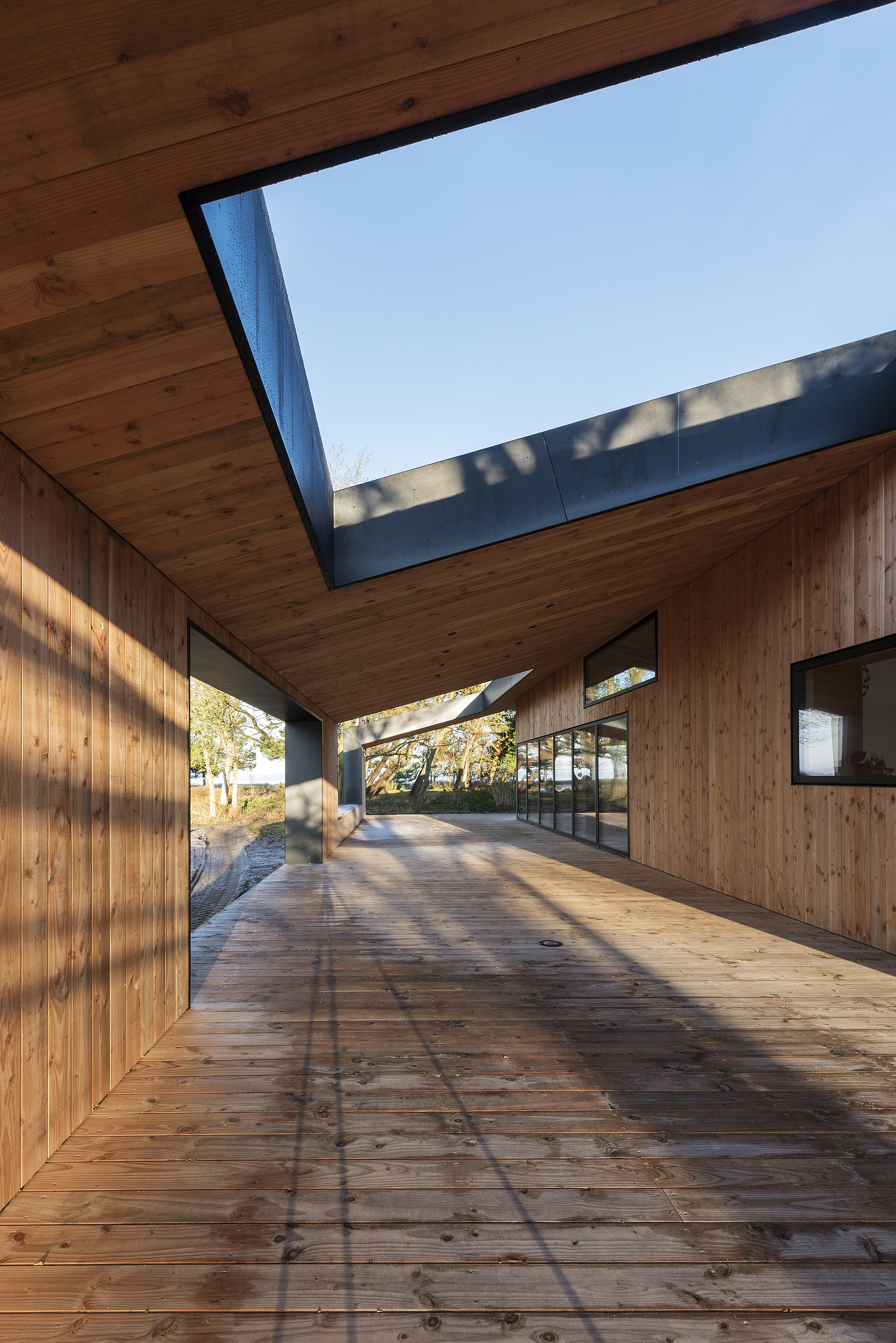 Gallery of Summer House / CEBRA - 4