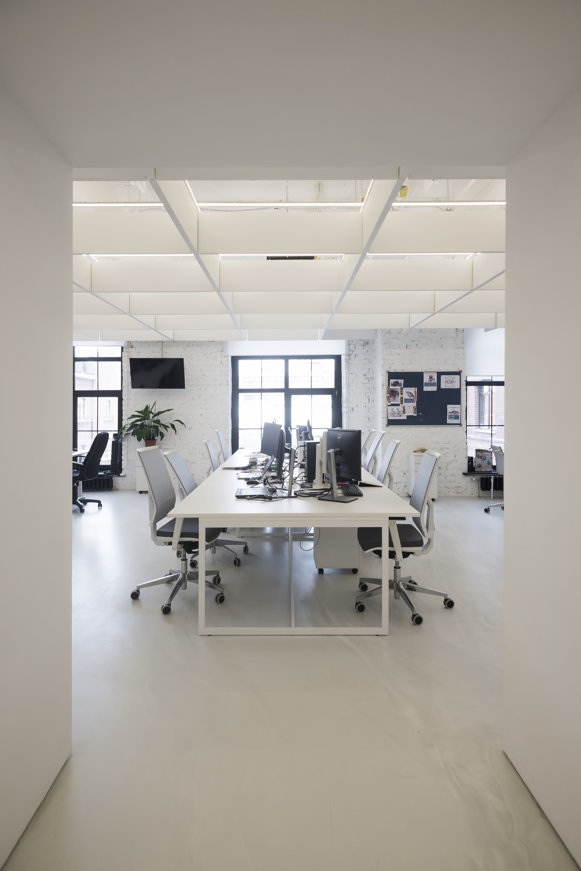 Gallery of RAMBLER&Co Software Dept. / Nefa Architects - 35