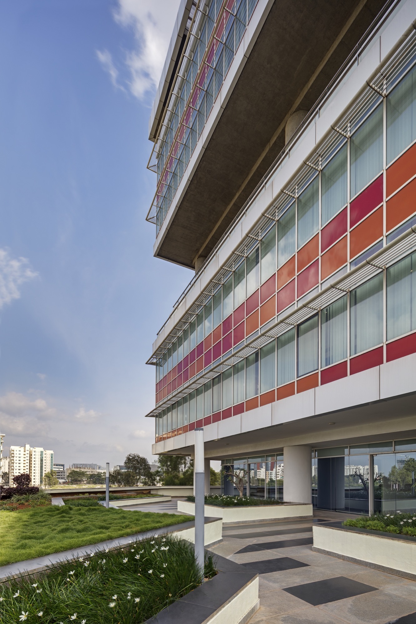 Gallery of Mindtree East Campus / CnT Architects - 12