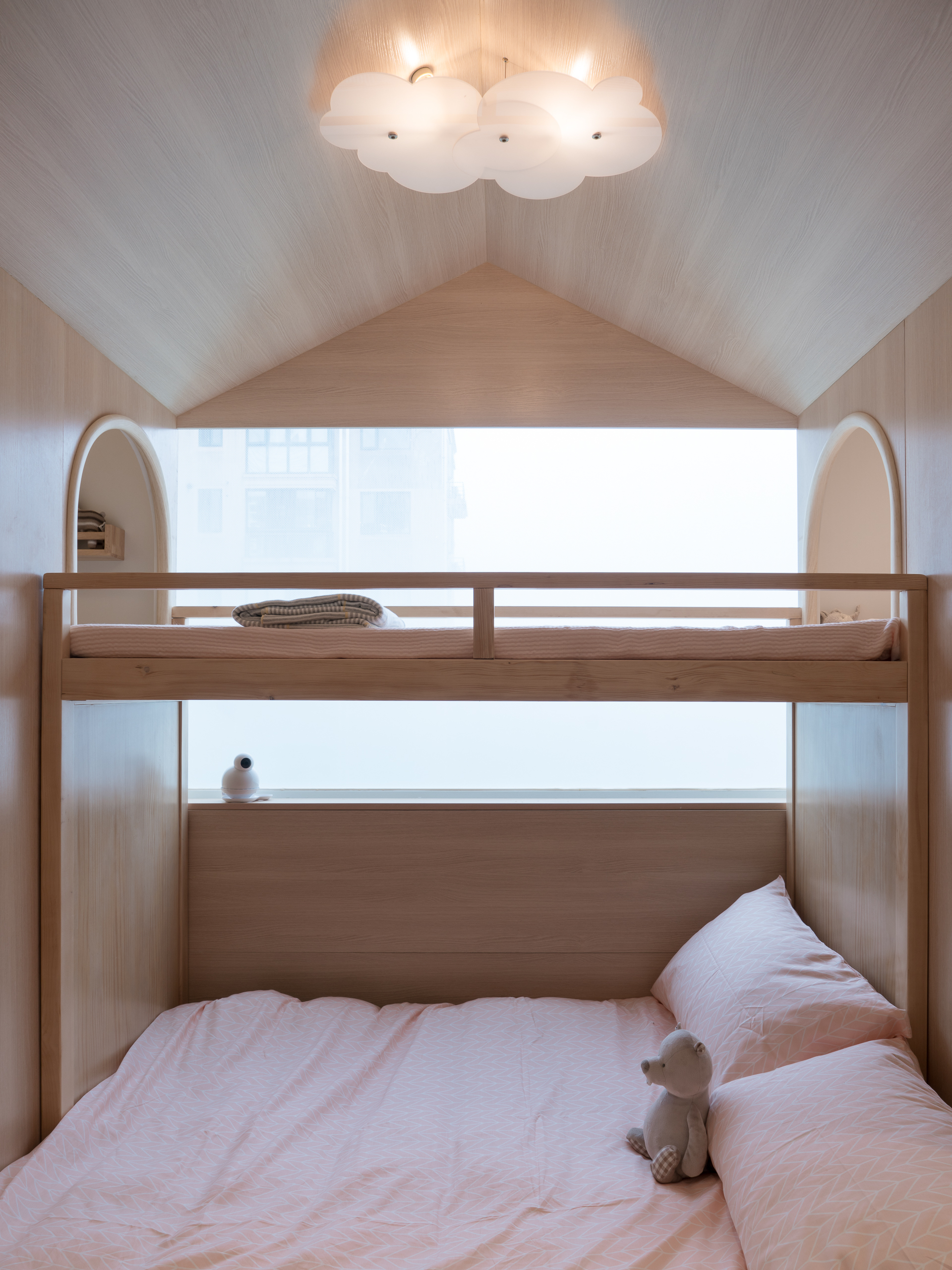 Gallery of Home Wonderland in Shanghai / Wutopia Lab - 41