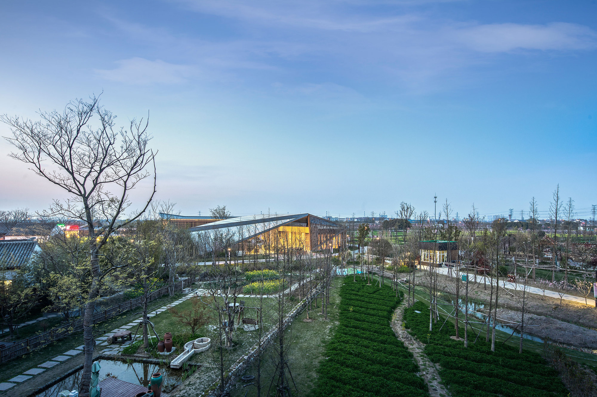 Gallery of New Pastoralism Lecture Hall / SYN Architects China - 21