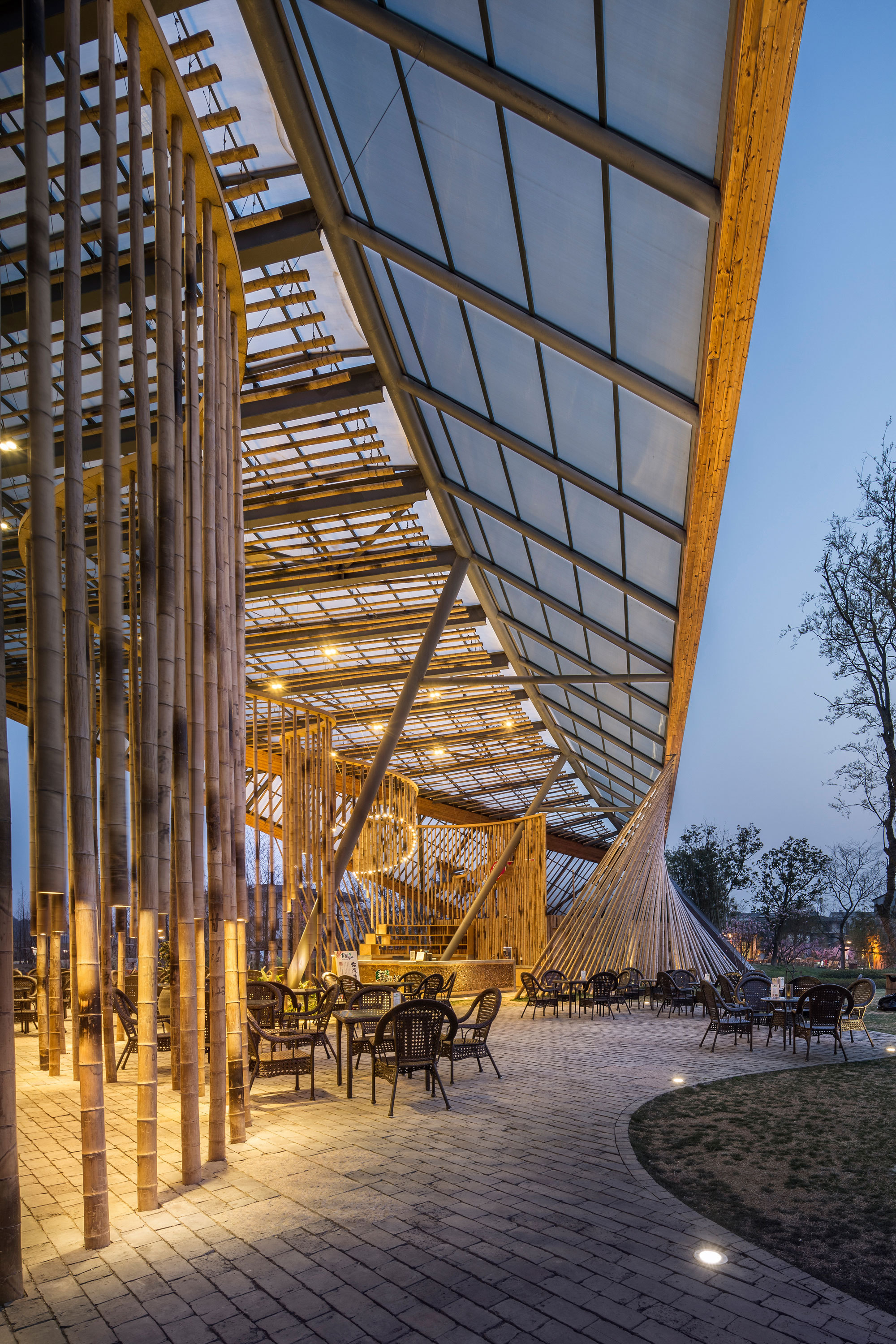 Gallery of New Pastoralism Lecture Hall / SYN Architects China - 12