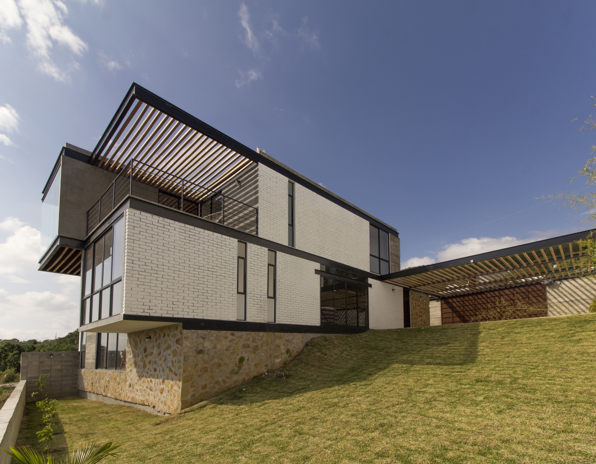 Galería de Casa Escalonada / Apaloosa Estudio de Arquitectura y Diseño - 23