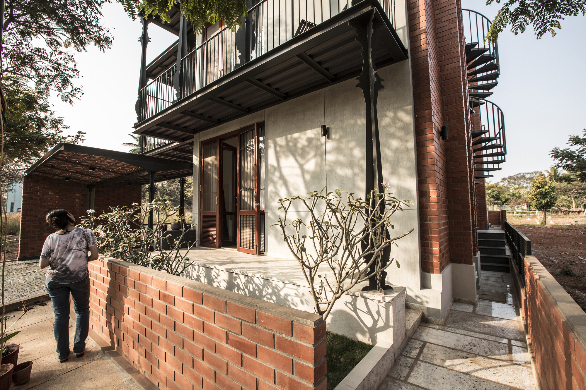 Gallery of Corbel House / Kamat & Rozario Architecture - 18