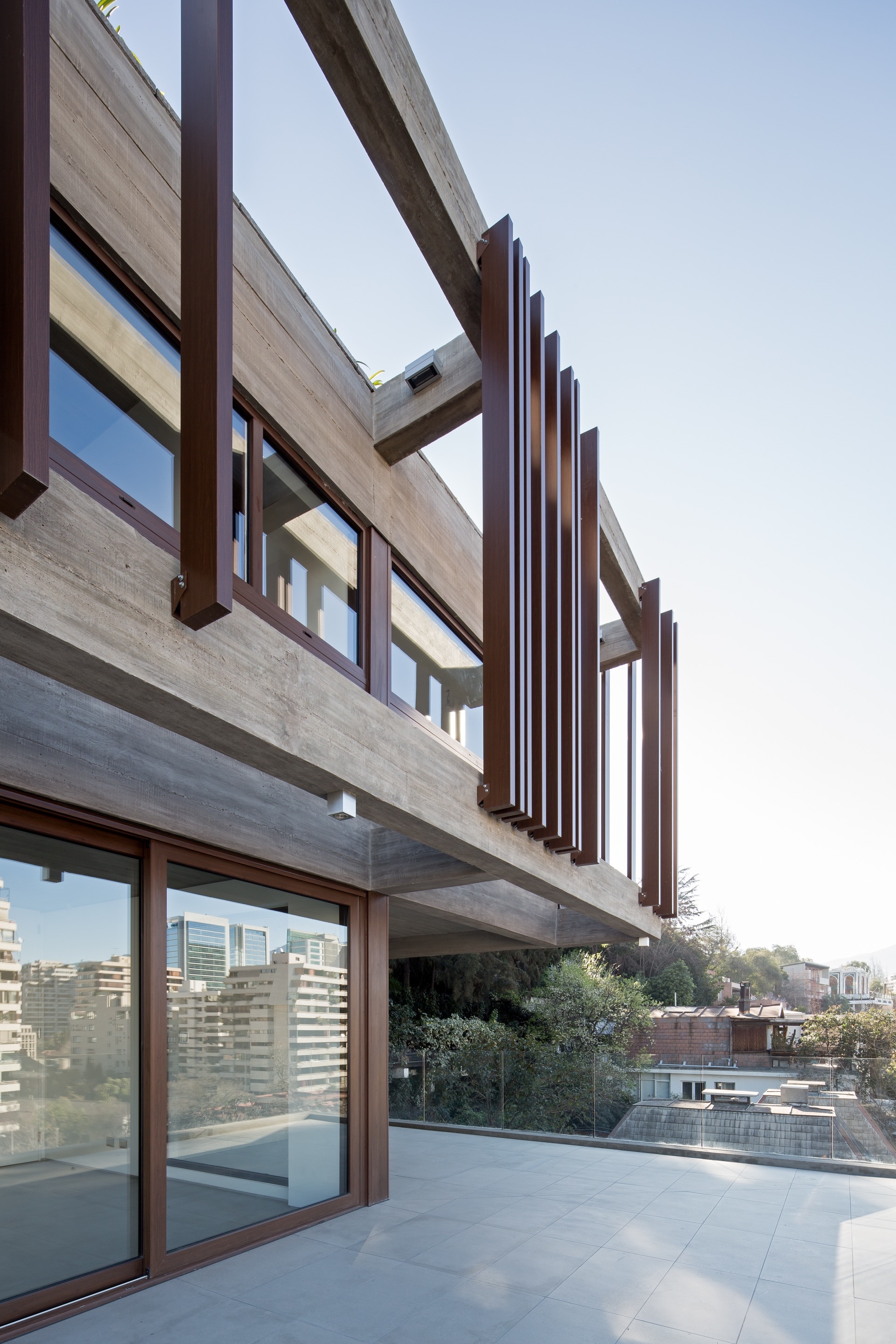 Gallery of Seis Building / SML ARQUITECTOS + MATHIAS KLOTZ - 5