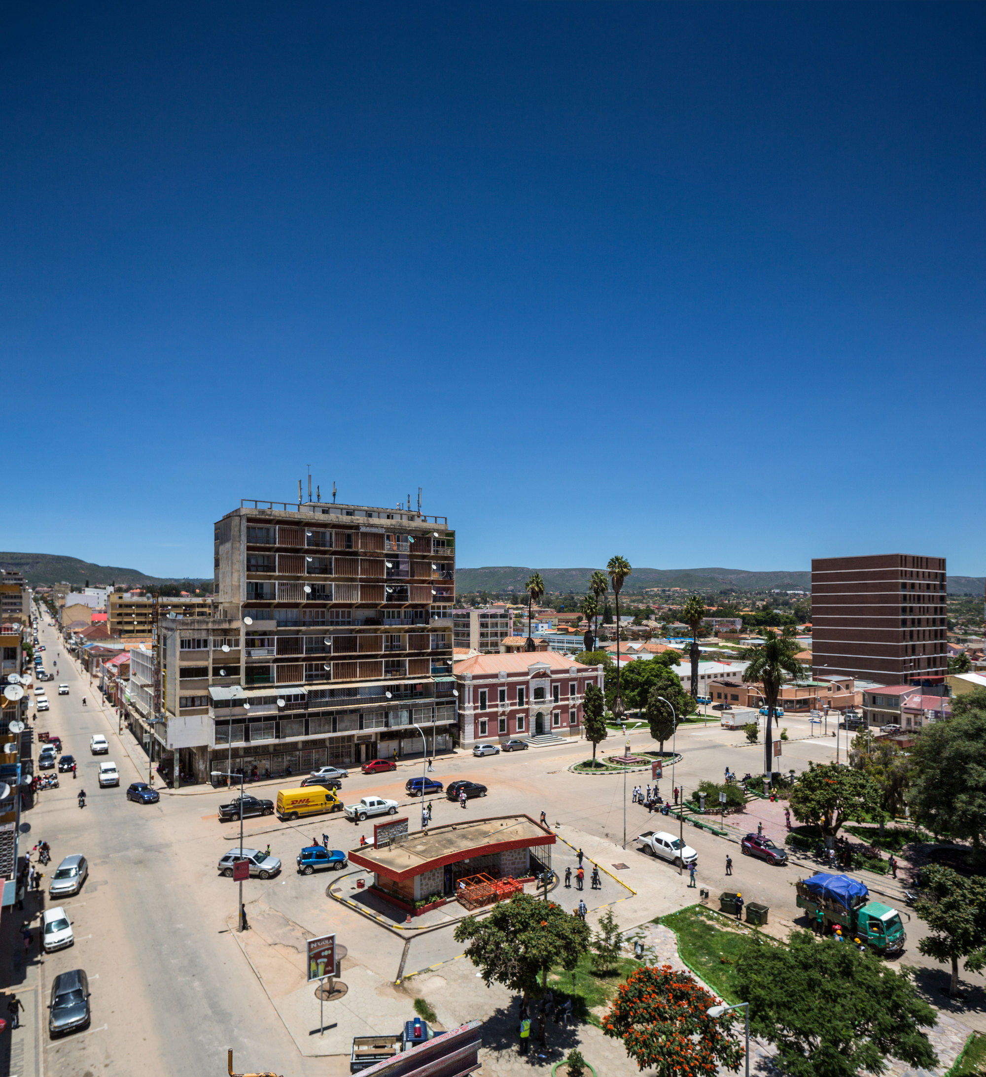 Gallery of Lubango Centre / PROMONTORIO - 13