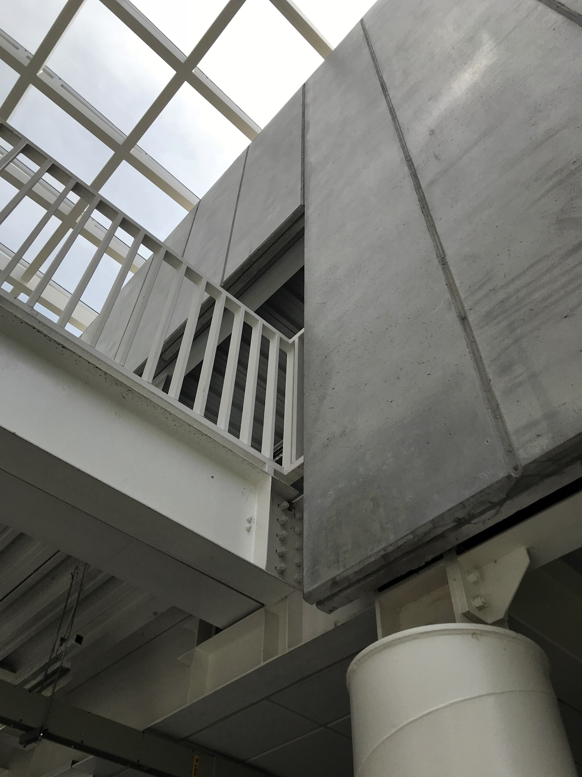 Gallery of Fundamental Sciences Division Building / METRO Arquitetos ...