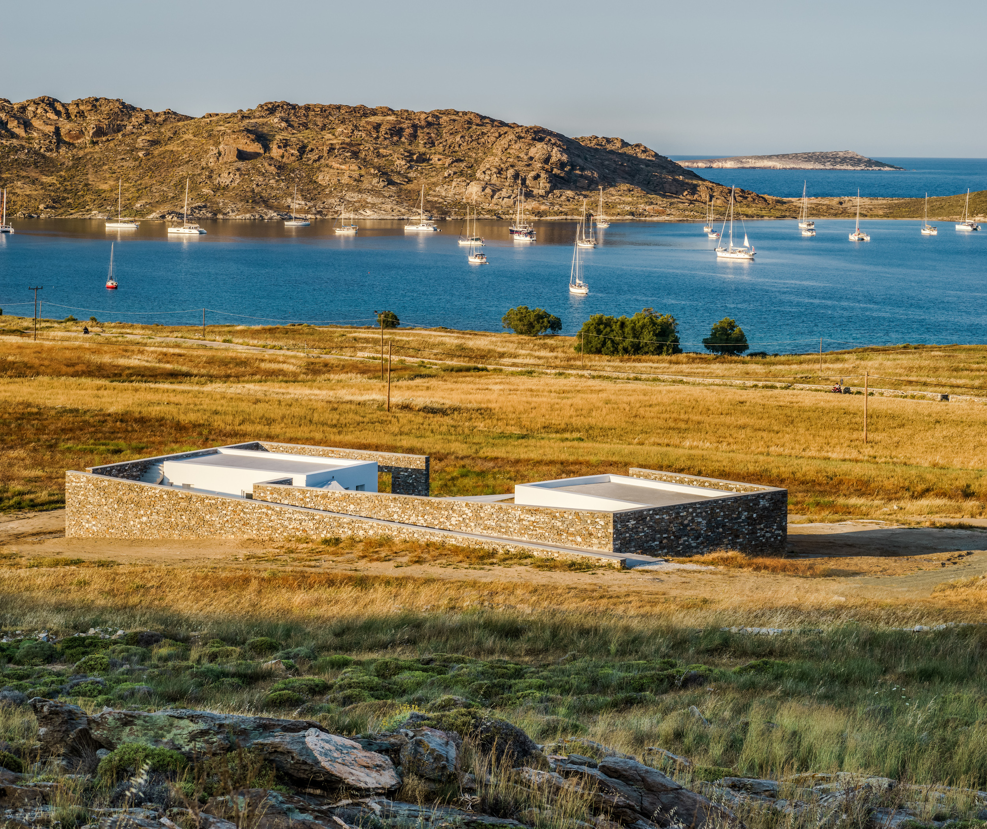 Gallery of Hug House / React Architects - 53