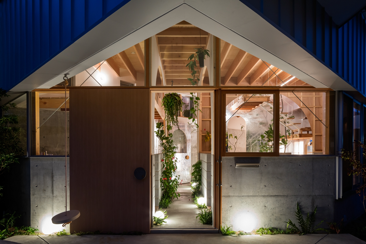 Gallery of Hat House / FUMIASO ARCHITECT & ASSOCIATES - 5