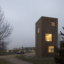Micro House Slim Fit / ANA ROCHA architecture | ArchDaily