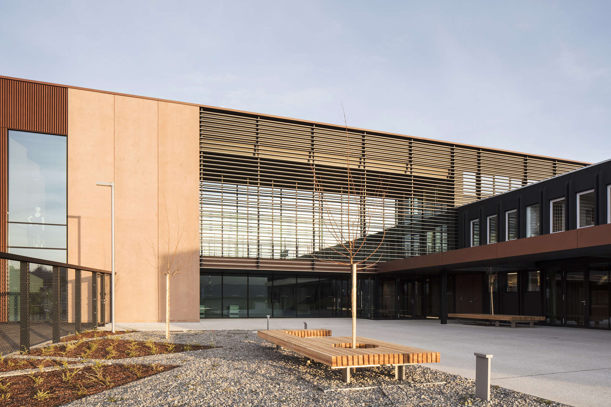 Galeria de Novo showroom e depósito / Jereb in Budja arhitekti - 8