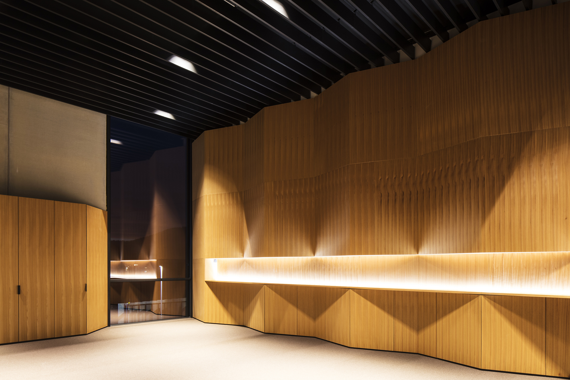 Galeria de Novo showroom e depósito / Jereb in Budja arhitekti - 17