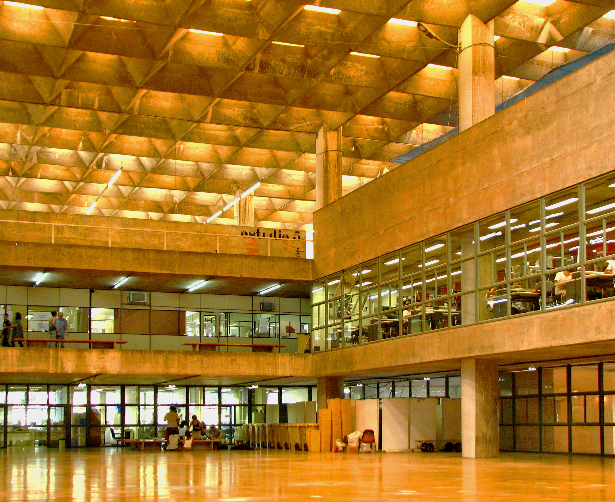 Galeria de Universidade brasileira lidera ranking dos melhores cursos ...