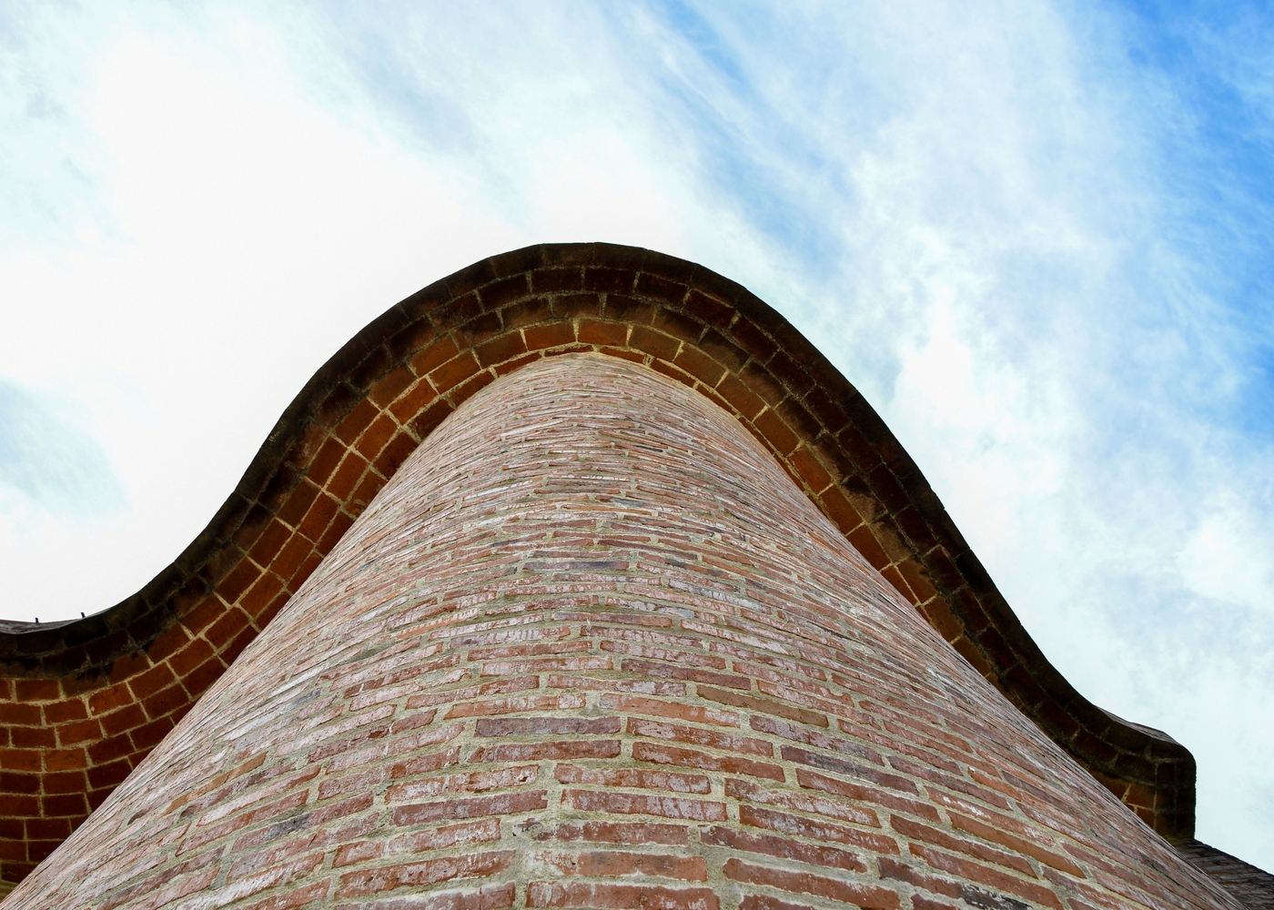 Gallery of The Intricate, Undulating Brickwork at Eladio Dieste's ...