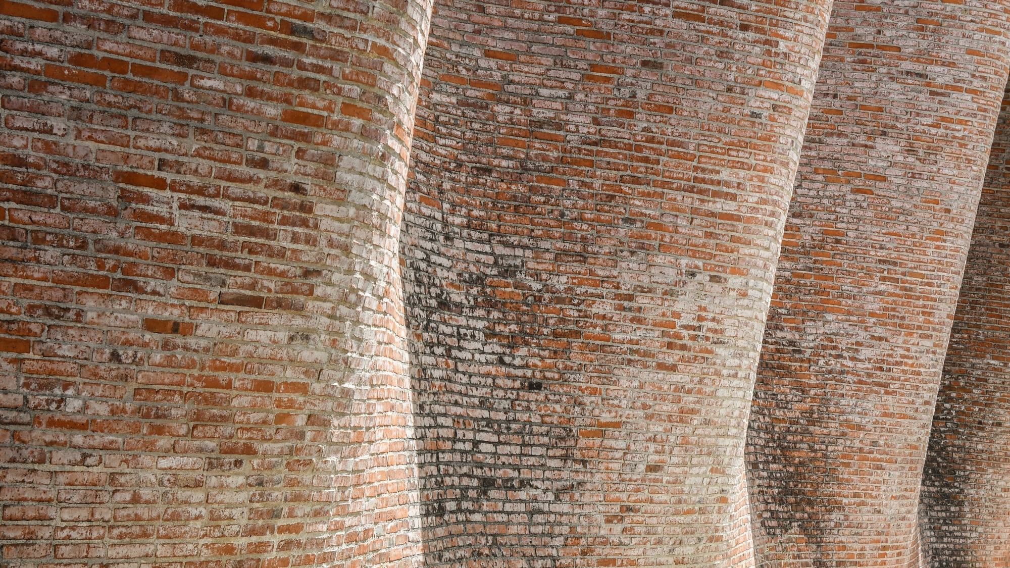 Gallery of The Intricate, Undulating Brickwork at Eladio Dieste's ...
