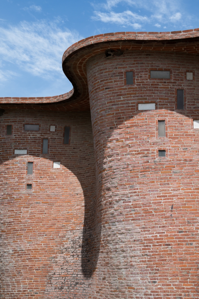 Gallery of The Intricate, Undulating Brickwork at Eladio Dieste's ...