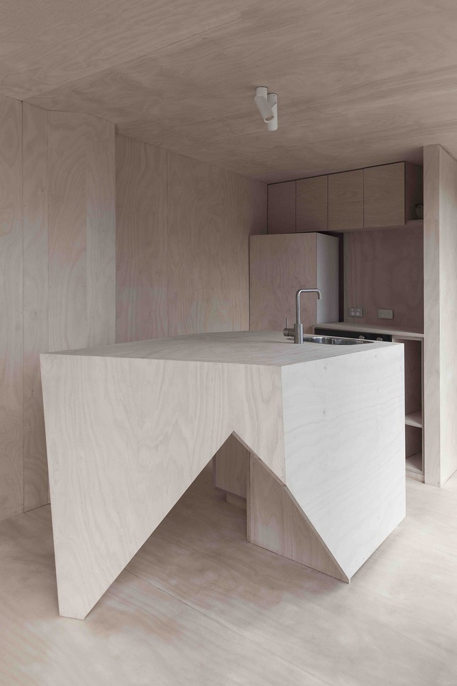 Gallery of Smart Configurations for Small Kitchens - 1