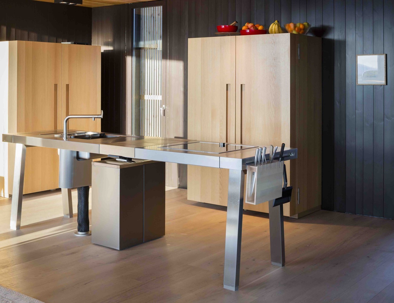 Gallery of Smart Configurations for Small Kitchens - 18