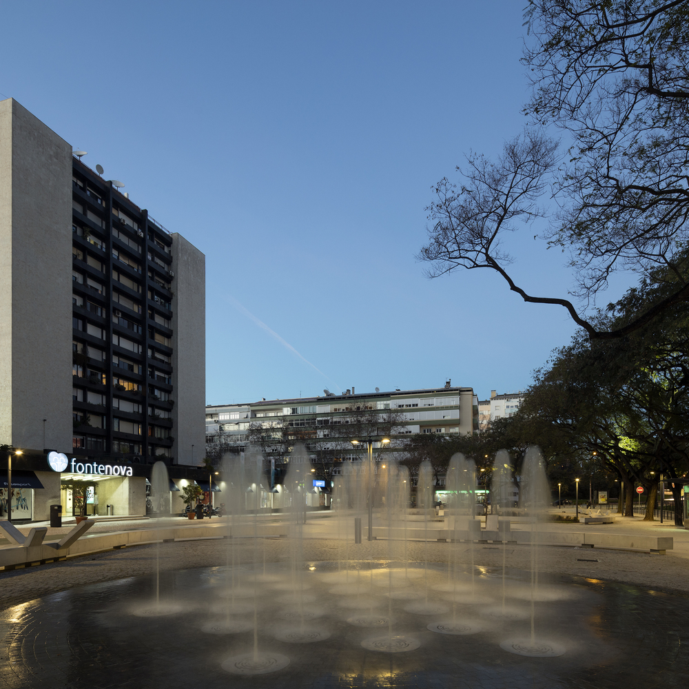 Gallery of Fonte Nova Square / José Adrião Arquitetos - 9