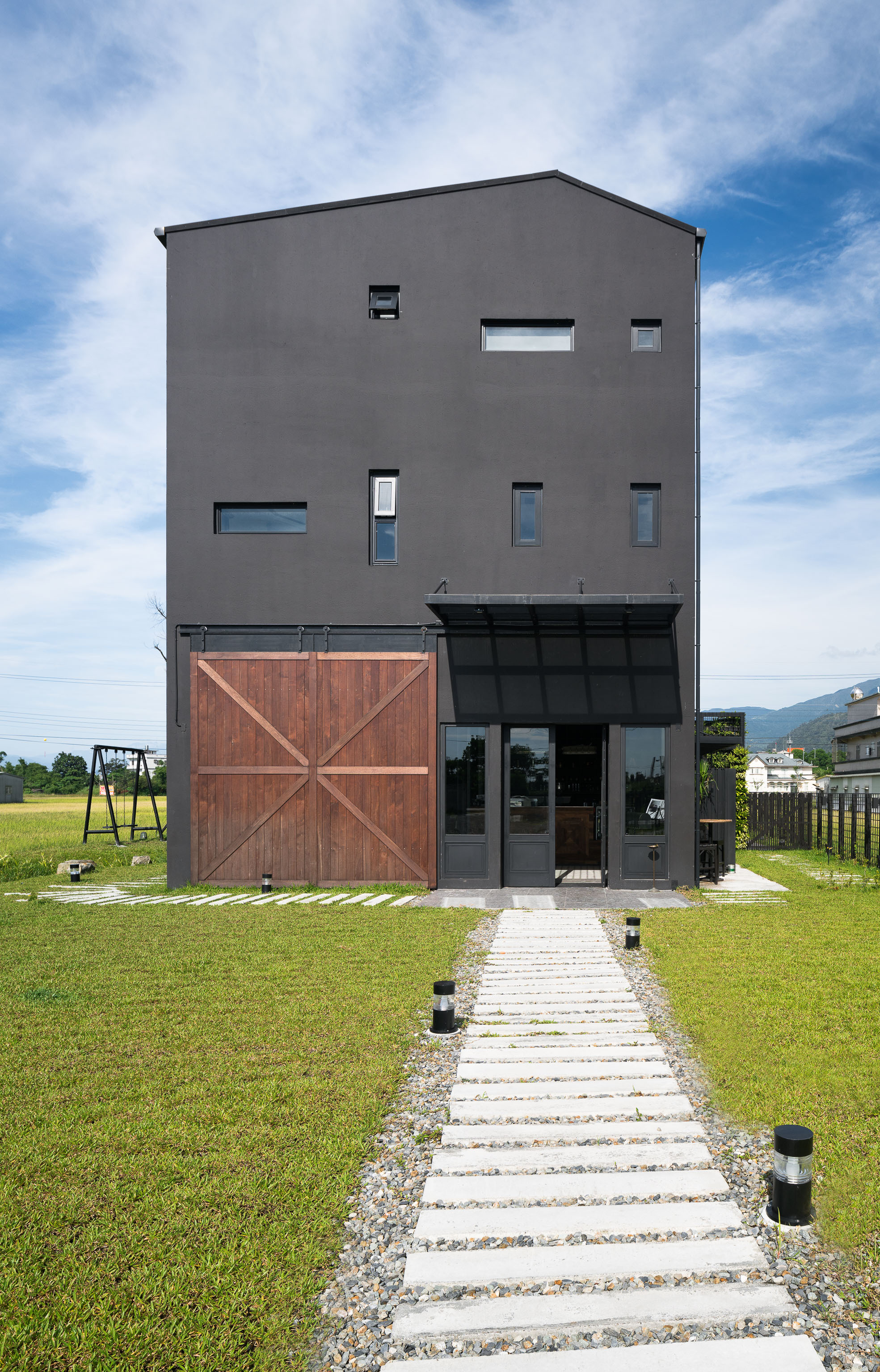 Gallery of Black House / C3 - 7