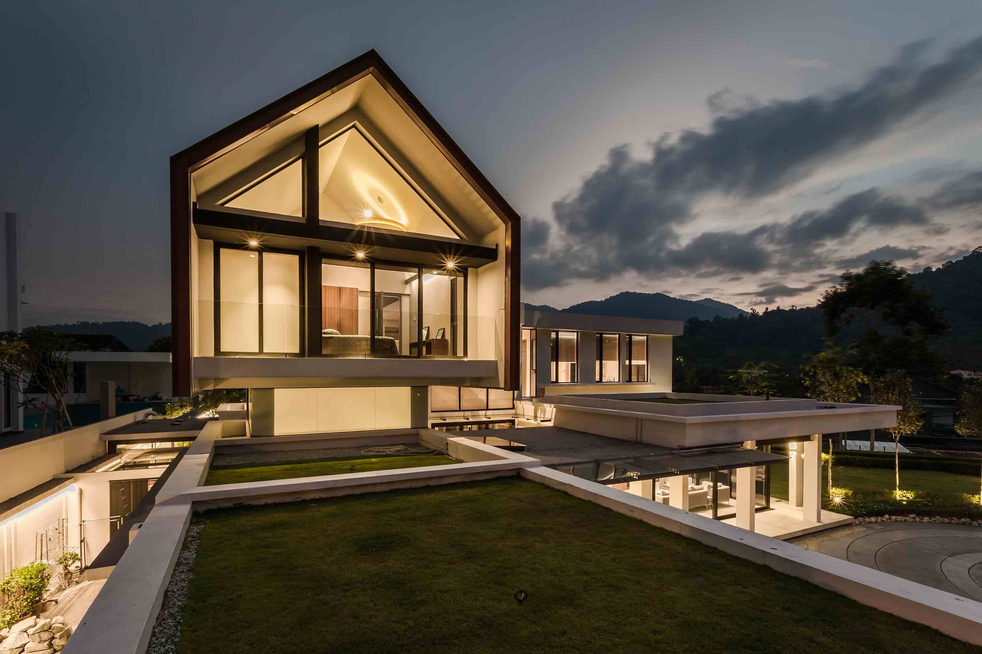 Gallery of MERU House / A3 PROJECTS - 1