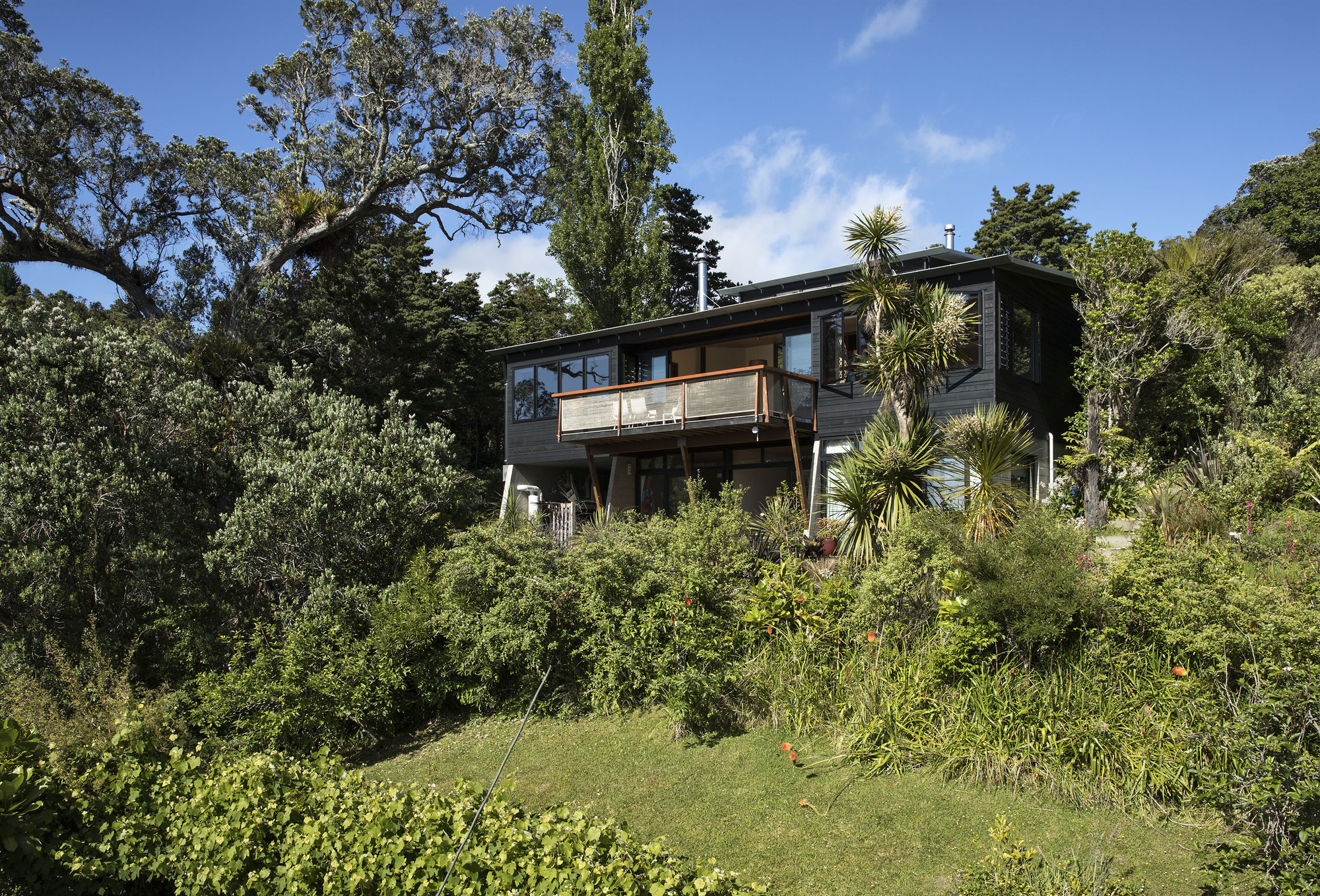 Gallery of Whare Koa House / Strachan Group Architects - 5