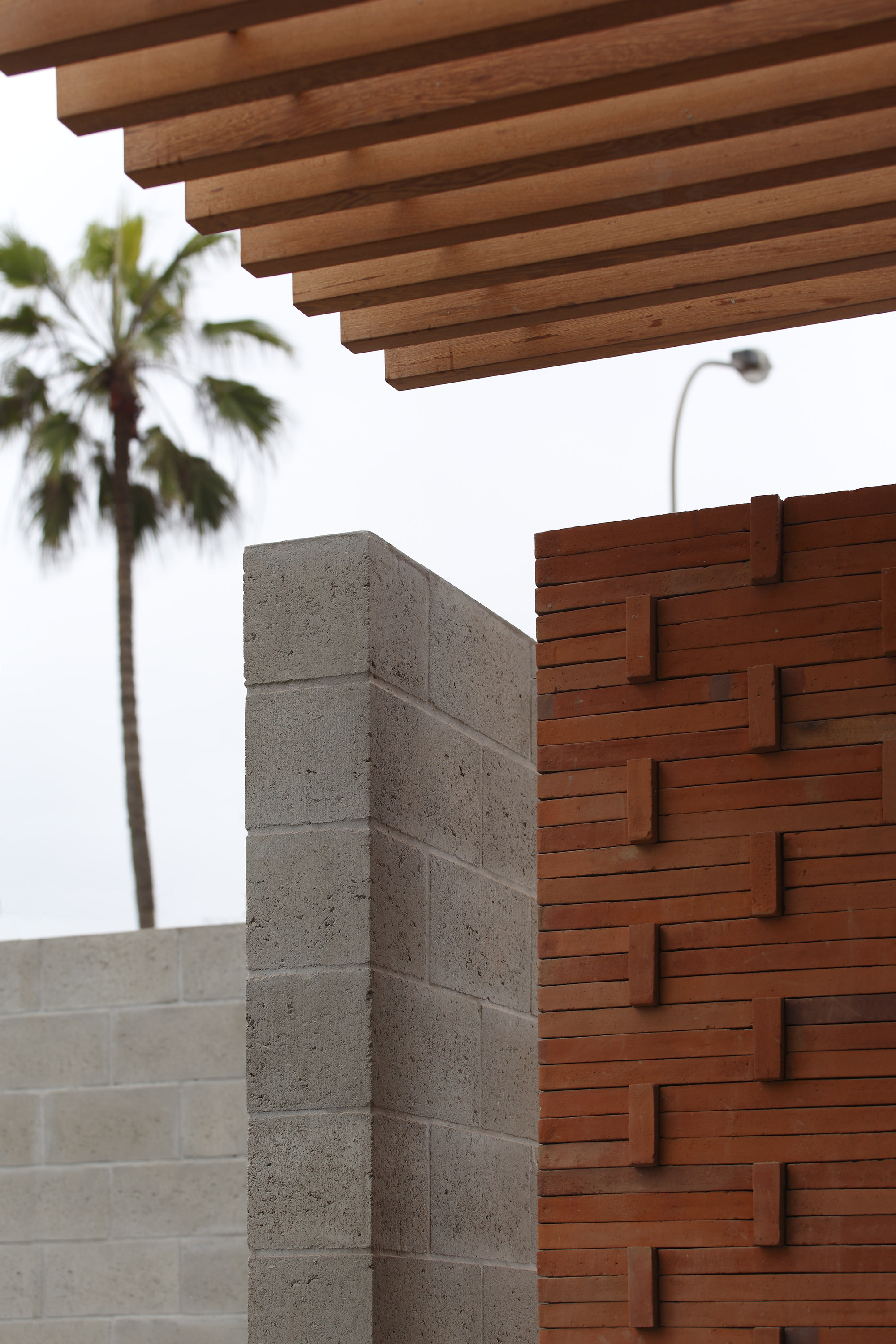 Galeria de Casa ChaPa / Poggione + Biondi Arquitectos - 24