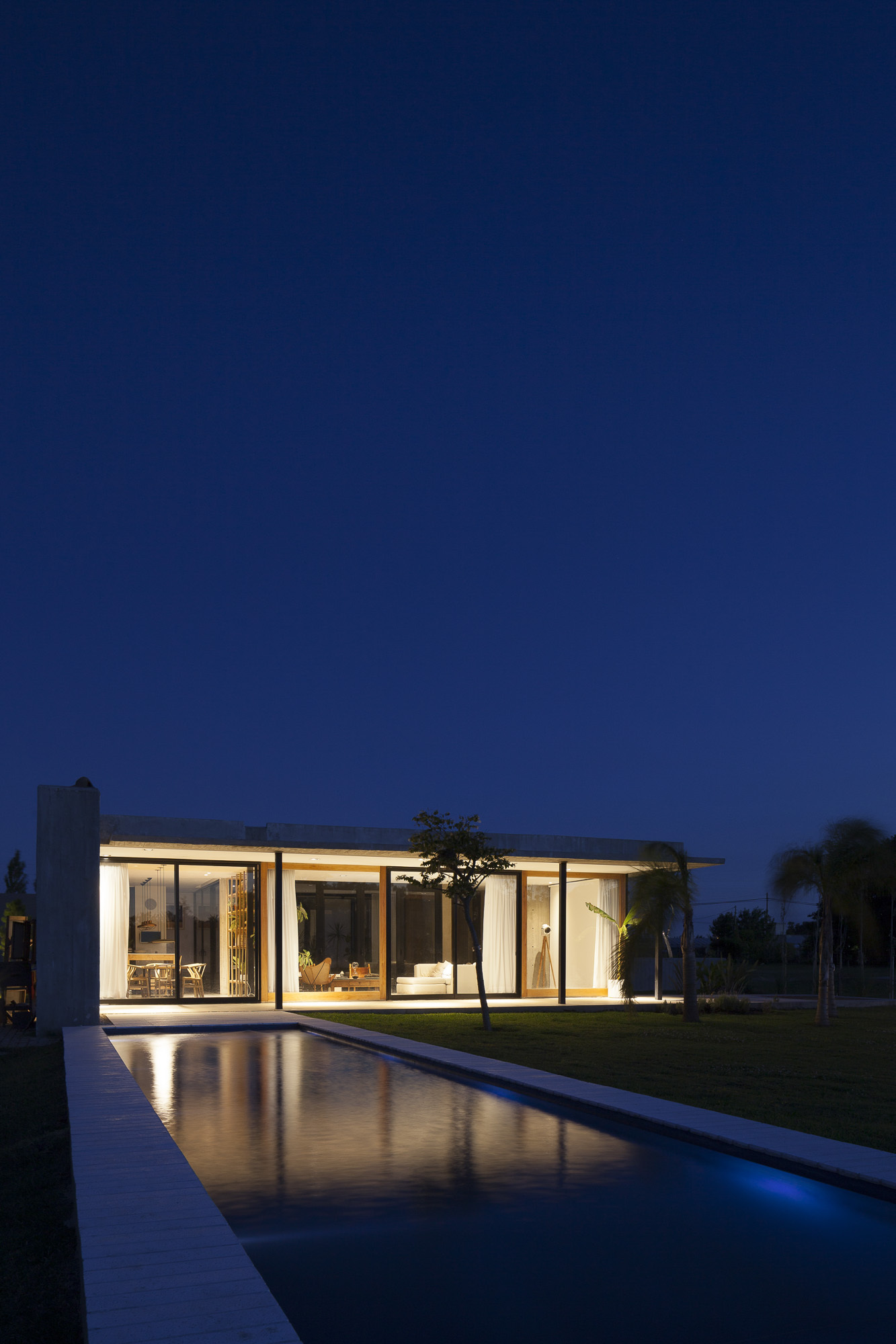 Gallery of Closed House / Felipe Gonzalez Arzac arquitecto - 19