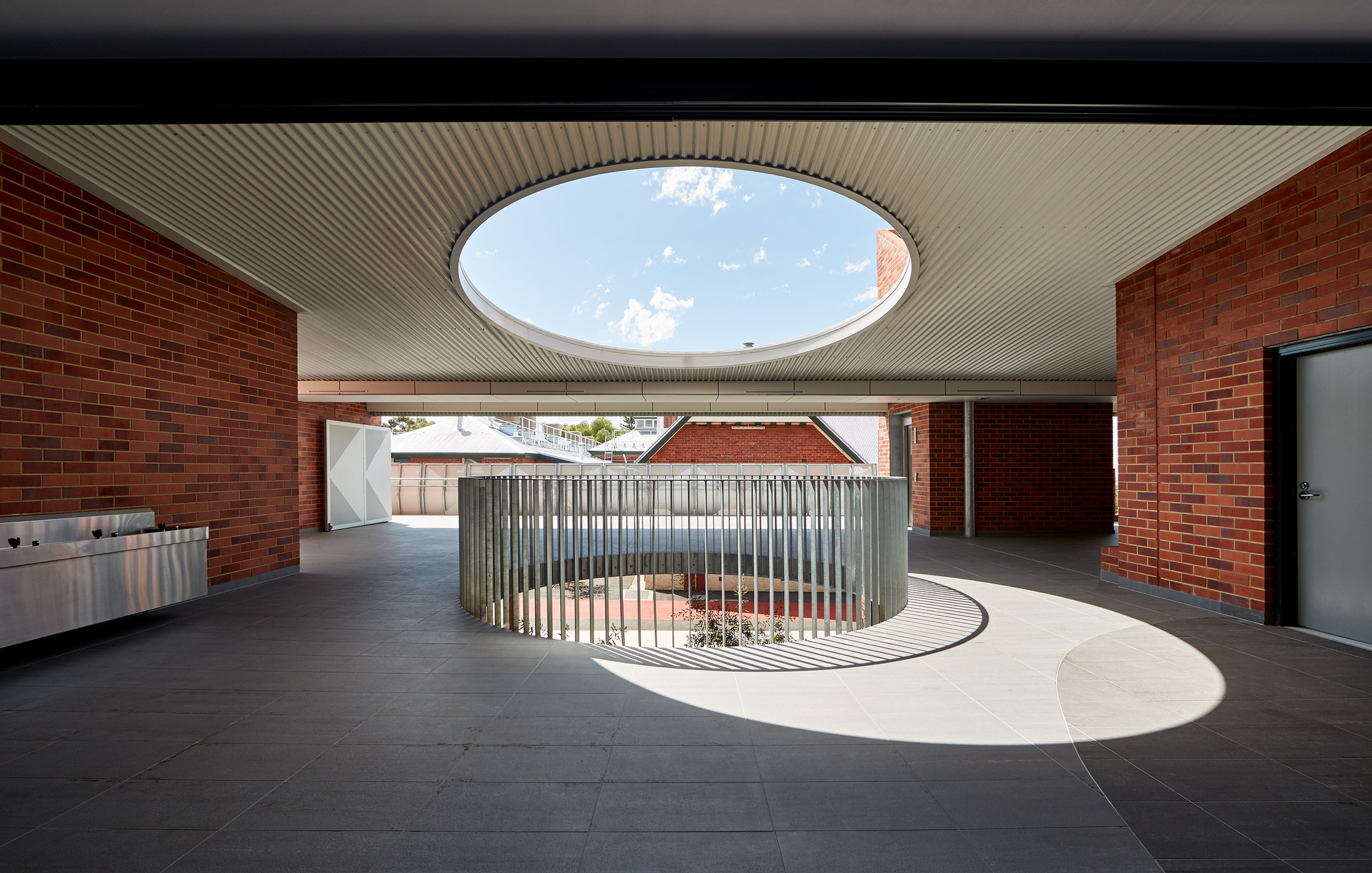 Gallery of Highgate Primary School / iredale pedersen hook architects - 17