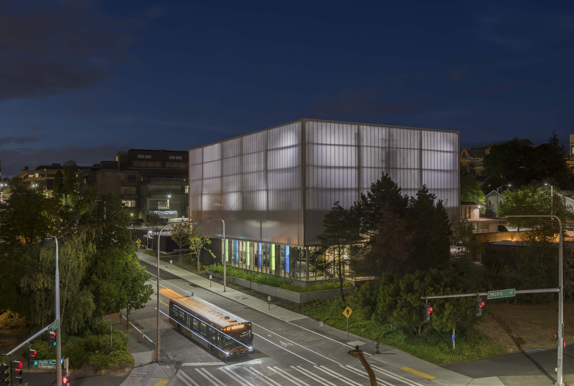 Gallery of University of Washington West Campus Utility Plant / Miller ...