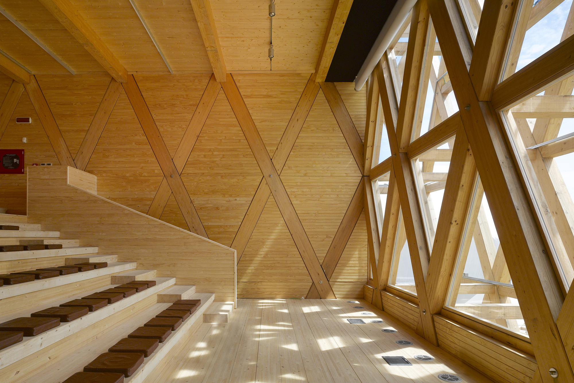 Gallery of Chile Pavilion at Expo Milan 2015 / Undurraga Devés ...