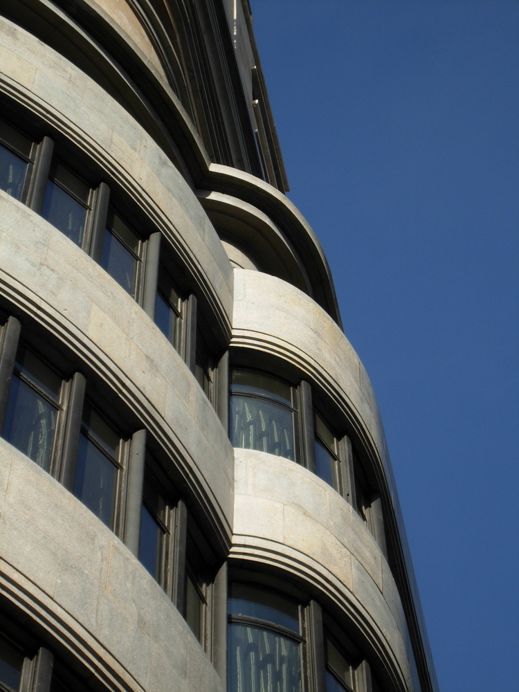 Galería de El Edificio Capitol, ícono de la Gran Vía madrileña, es ...