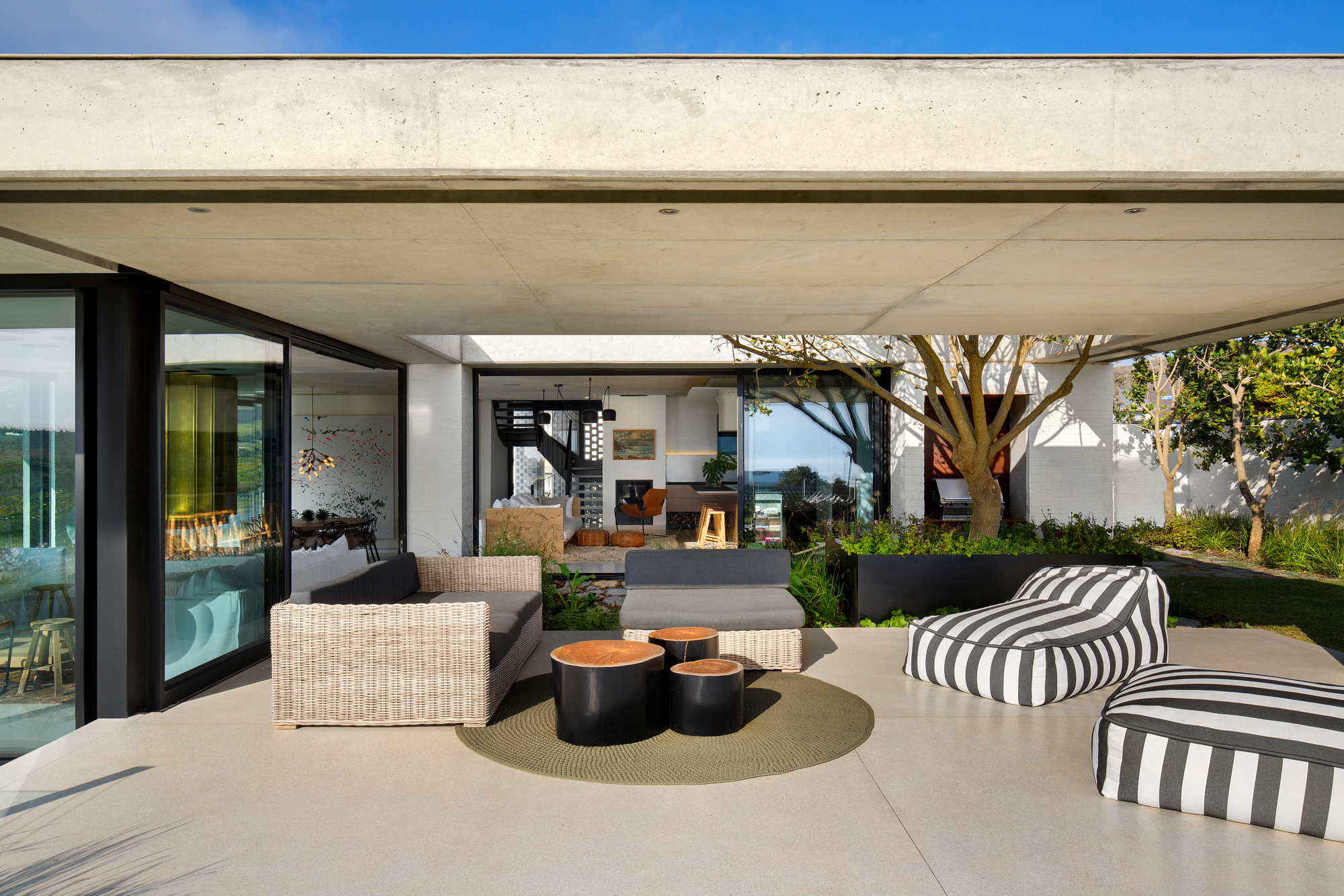 Gallery of Restio River House / SAOTA - 6