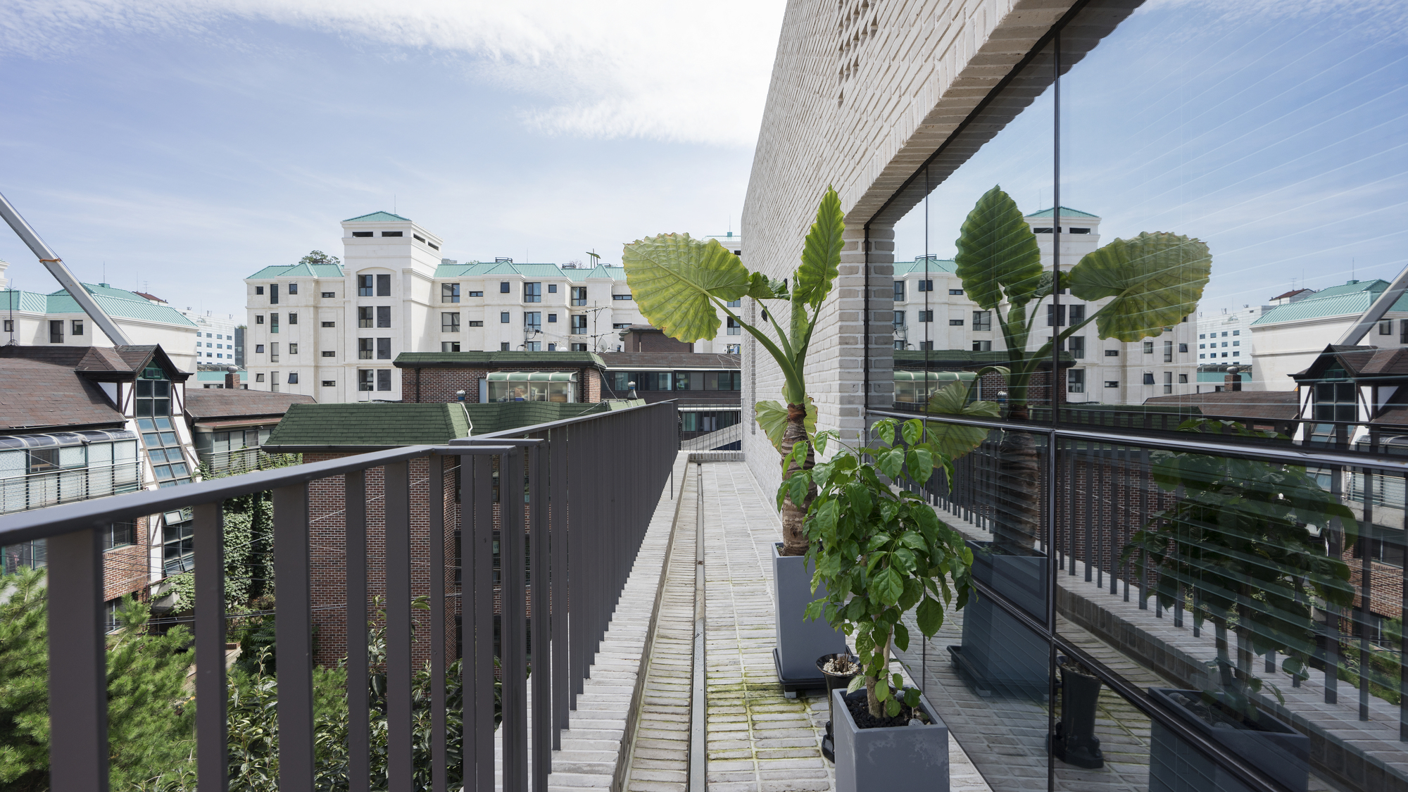 Gallery of YKH Associates HQ in Seoul / YKH Associates - 20